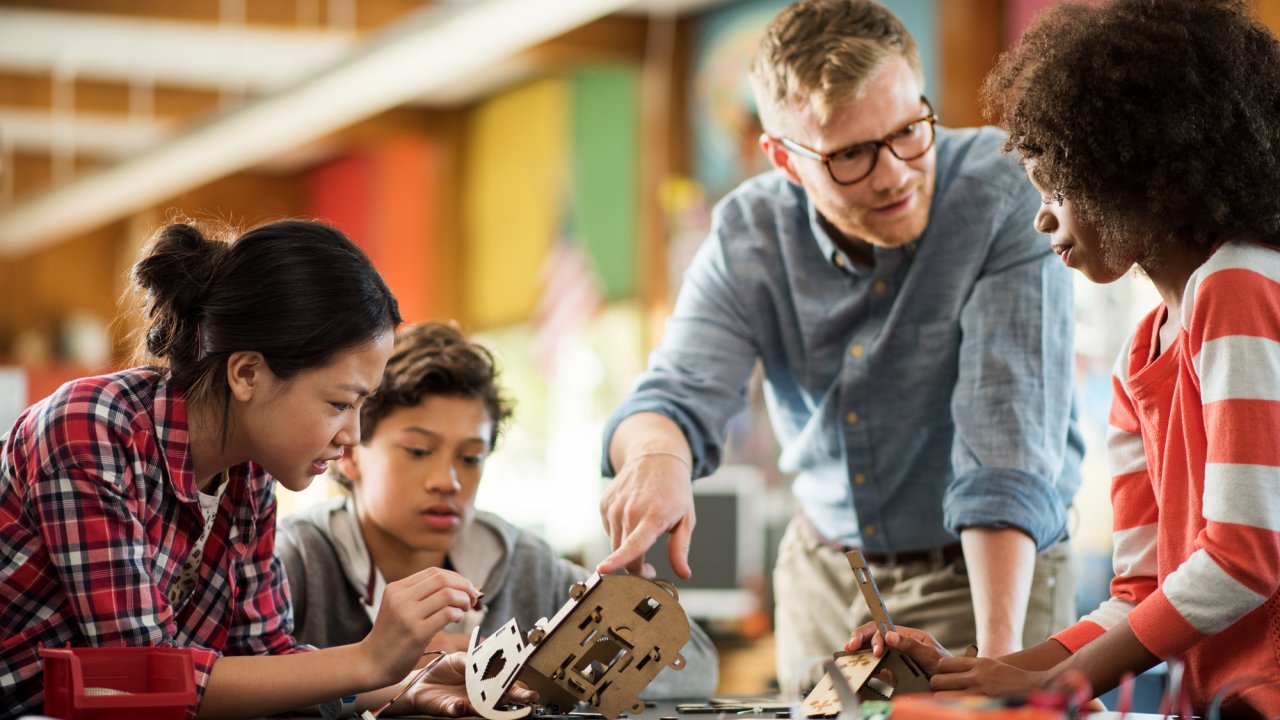 Maker Movement: It’s about creating rather than consuming | SBS On Demand